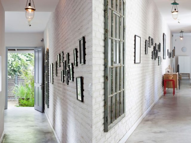 Modern Tube House by MimANYSTUDIO + REAL - Design Father