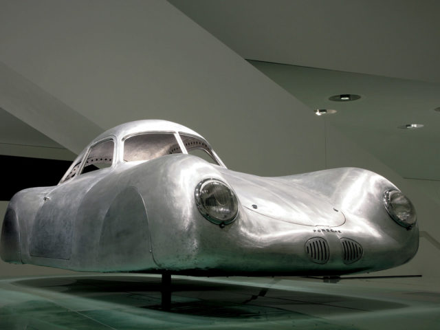 The Thinking Man's Book Sculptures by Kenjio - Design Father